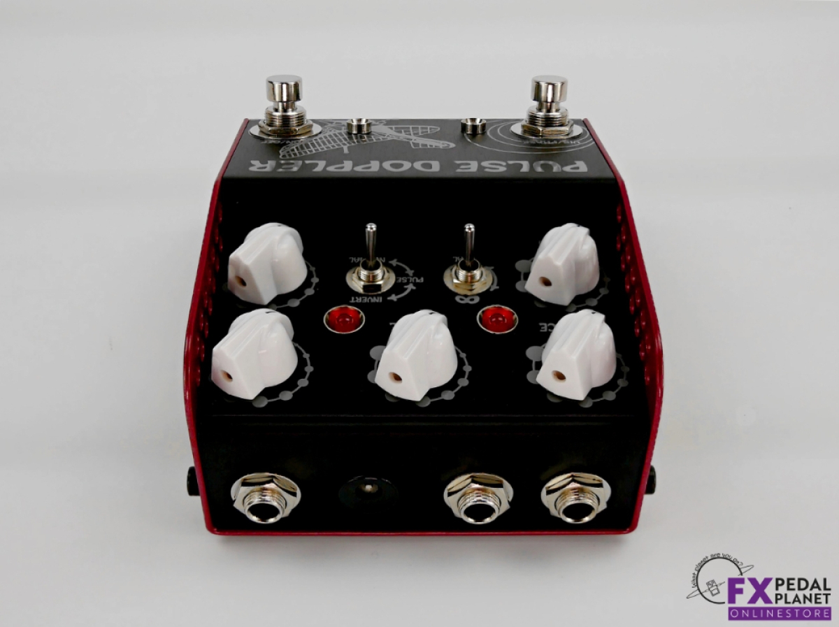 ThorpyFX Pulse Doppler Phaser Vibrato Tremolo Effects Pedal | Thor | FX ...