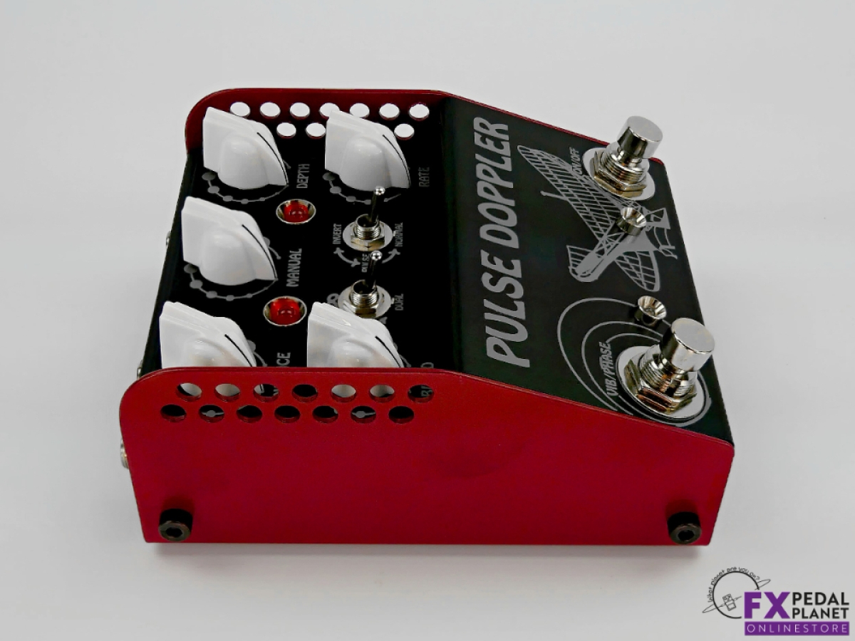 ThorpyFX Pulse Doppler Phaser Vibrato Tremolo Effects Pedal | Thor | FX ...